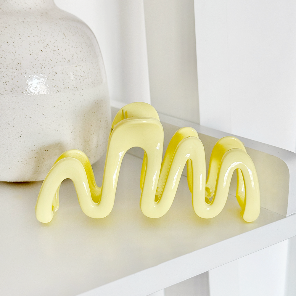 Squiggle Claw Clip - Yellow – Coconut Lane